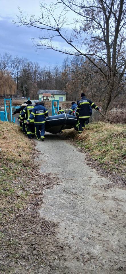 FOTO: Spominski spust po valovih reke Mure v spomin na gasilca Ljuba ...